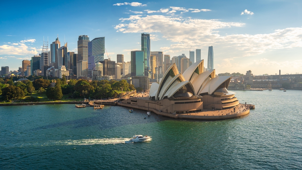 IQ-EQ acquires AMAL Group - Funds Europe